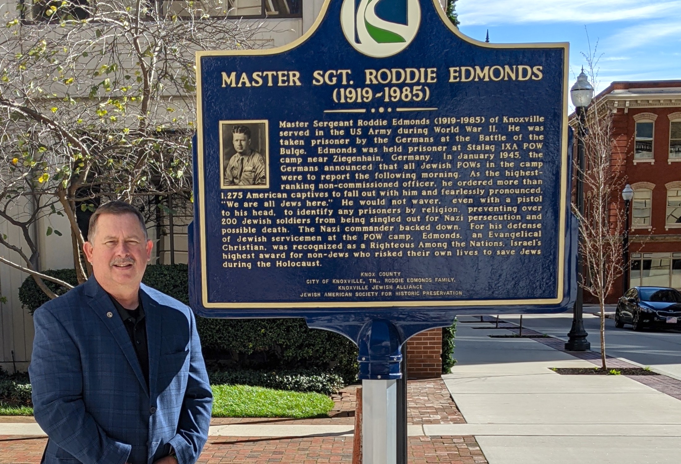 Defying Nazis: An American Hero Saved Jewish Soldiers Under His Command ...