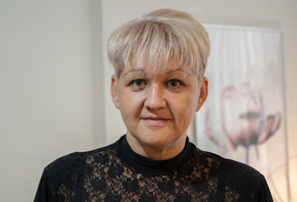 Single Mother: Anna’s Story - CBN Israel