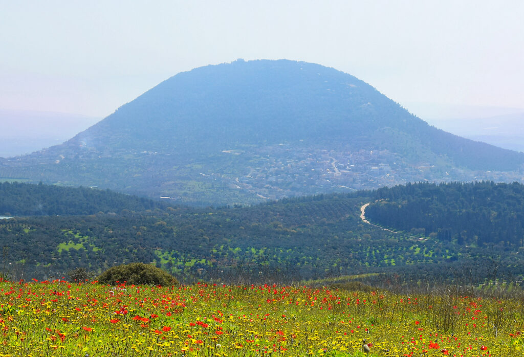 Mount Tabor and the Meeting of Heaven and Earth - CBN Israel